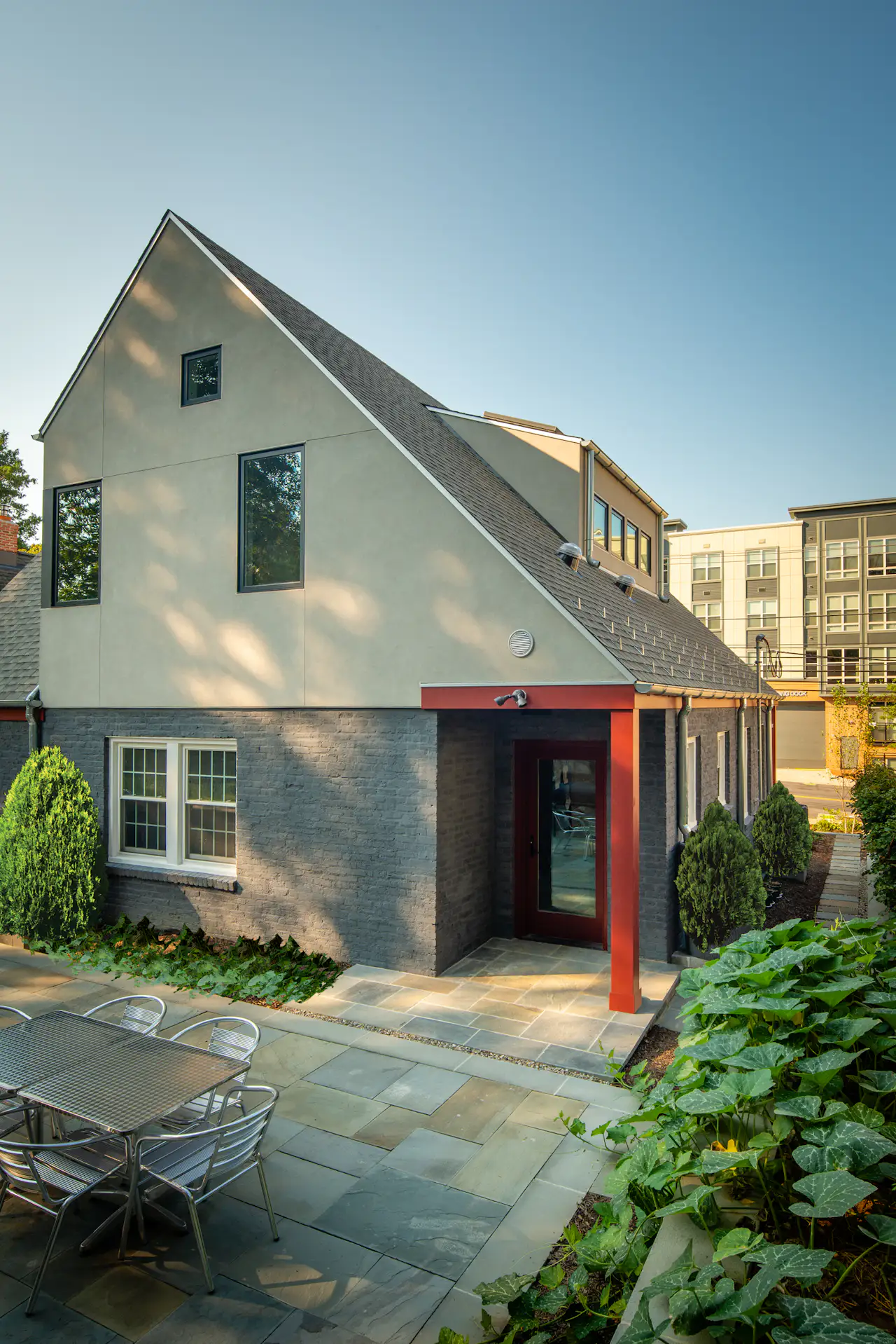 Saltbox (23 Photos) - Dwell