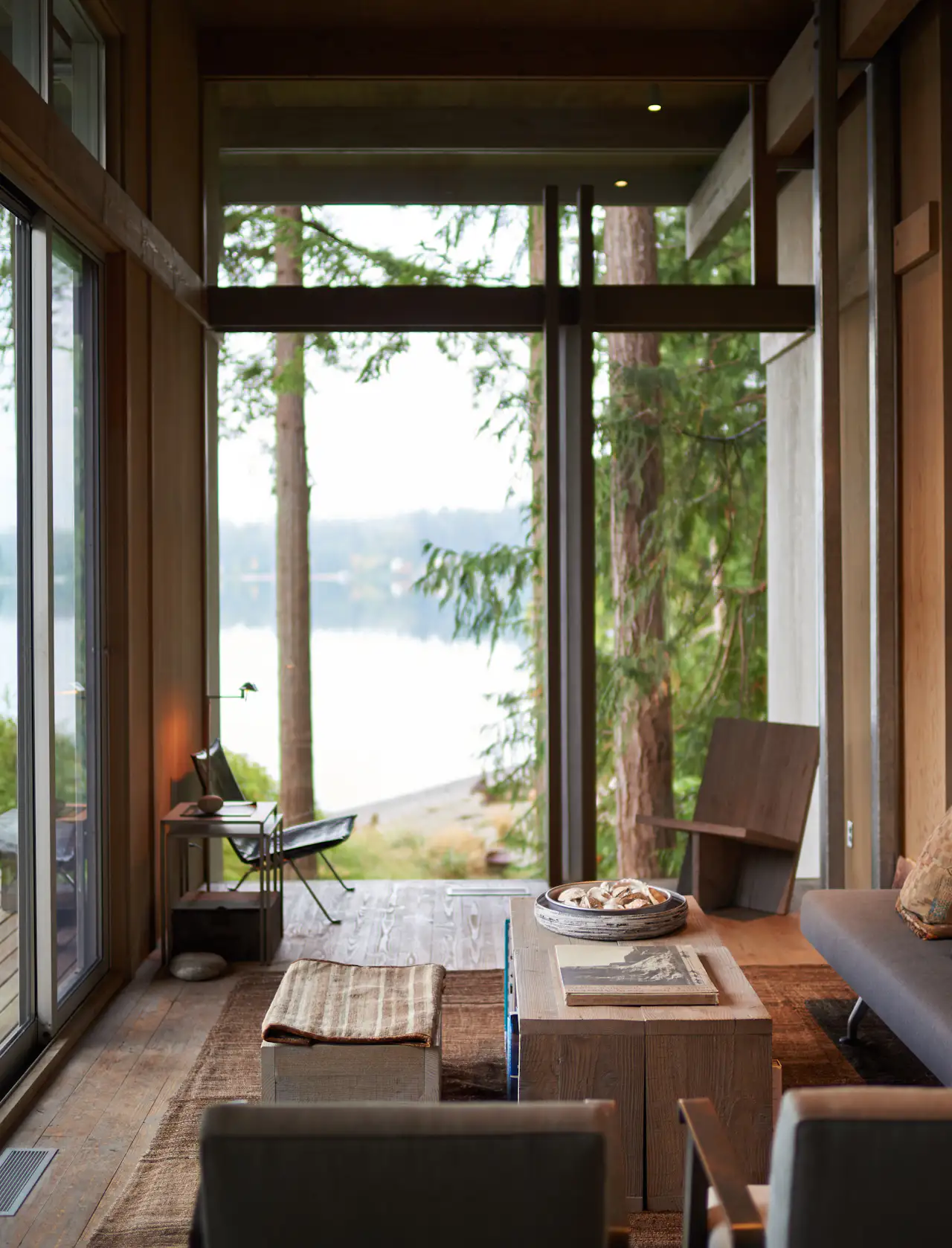 Cabin in Longbranch (13 Photos) - Dwell