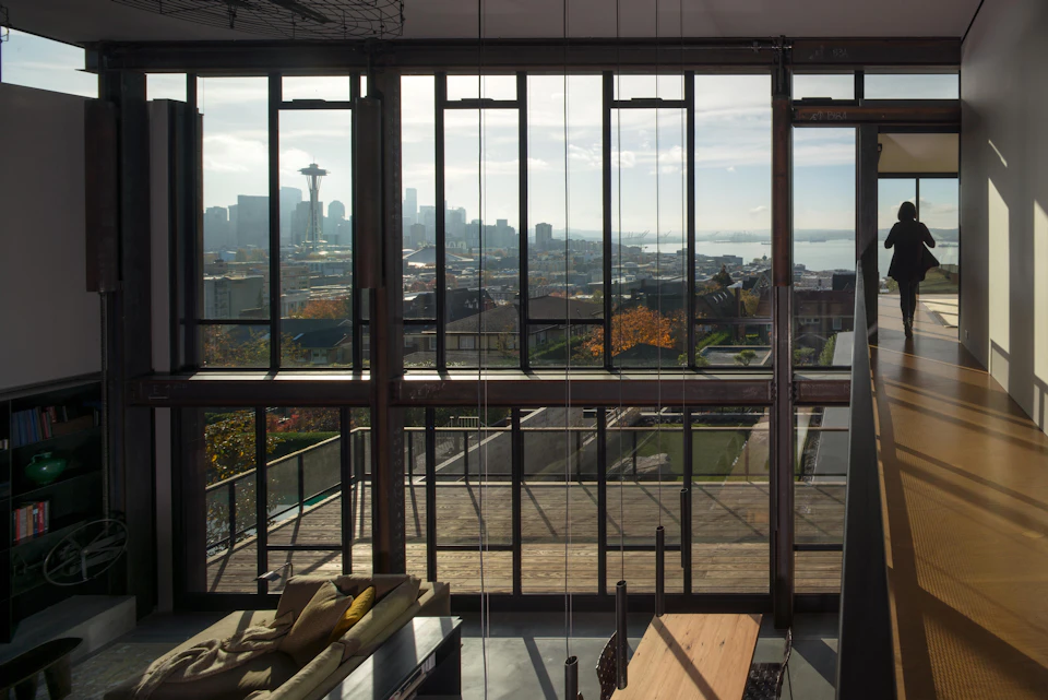 Top 5 Homes of the Week With Wondrous Floor-to-Ceiling Windows - Dwell