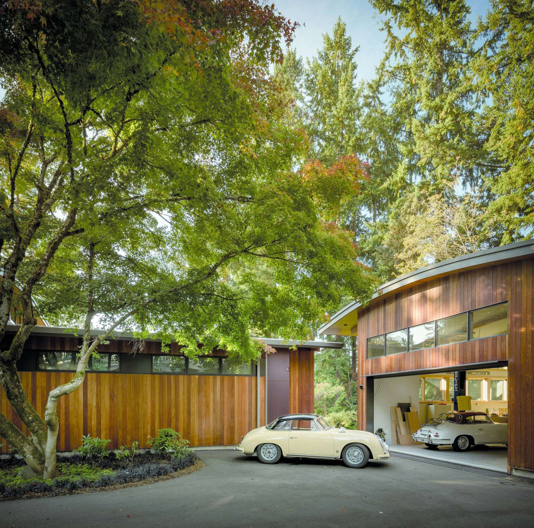Photo 8 of 16 in 16 Modern Detached Garages That’ll Transform Your ...