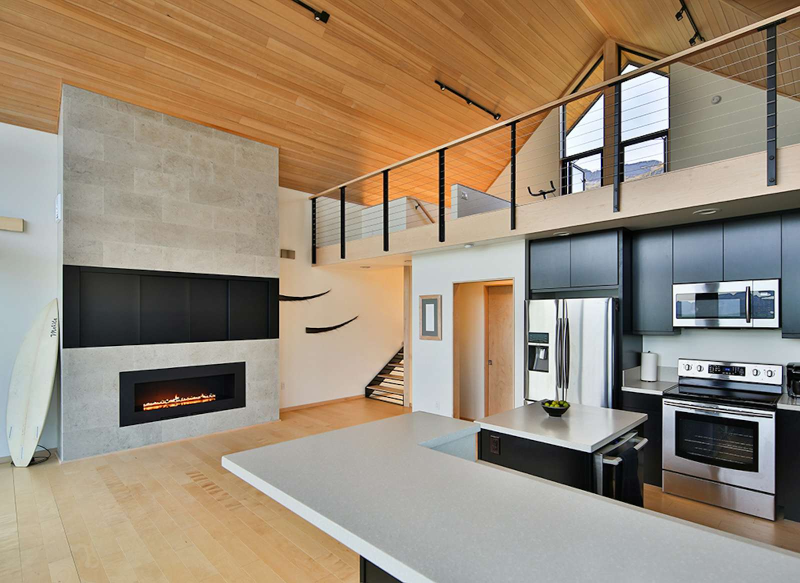 Alaska Surf Shack (14 Photos) - Dwell