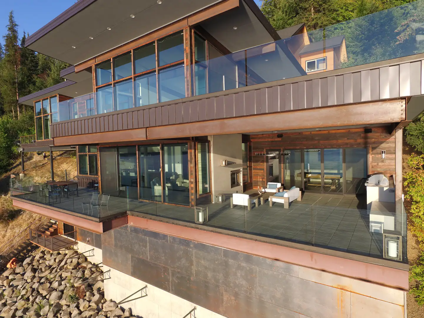 Cliffside House posted by undefined (2 Photos) - Dwell
