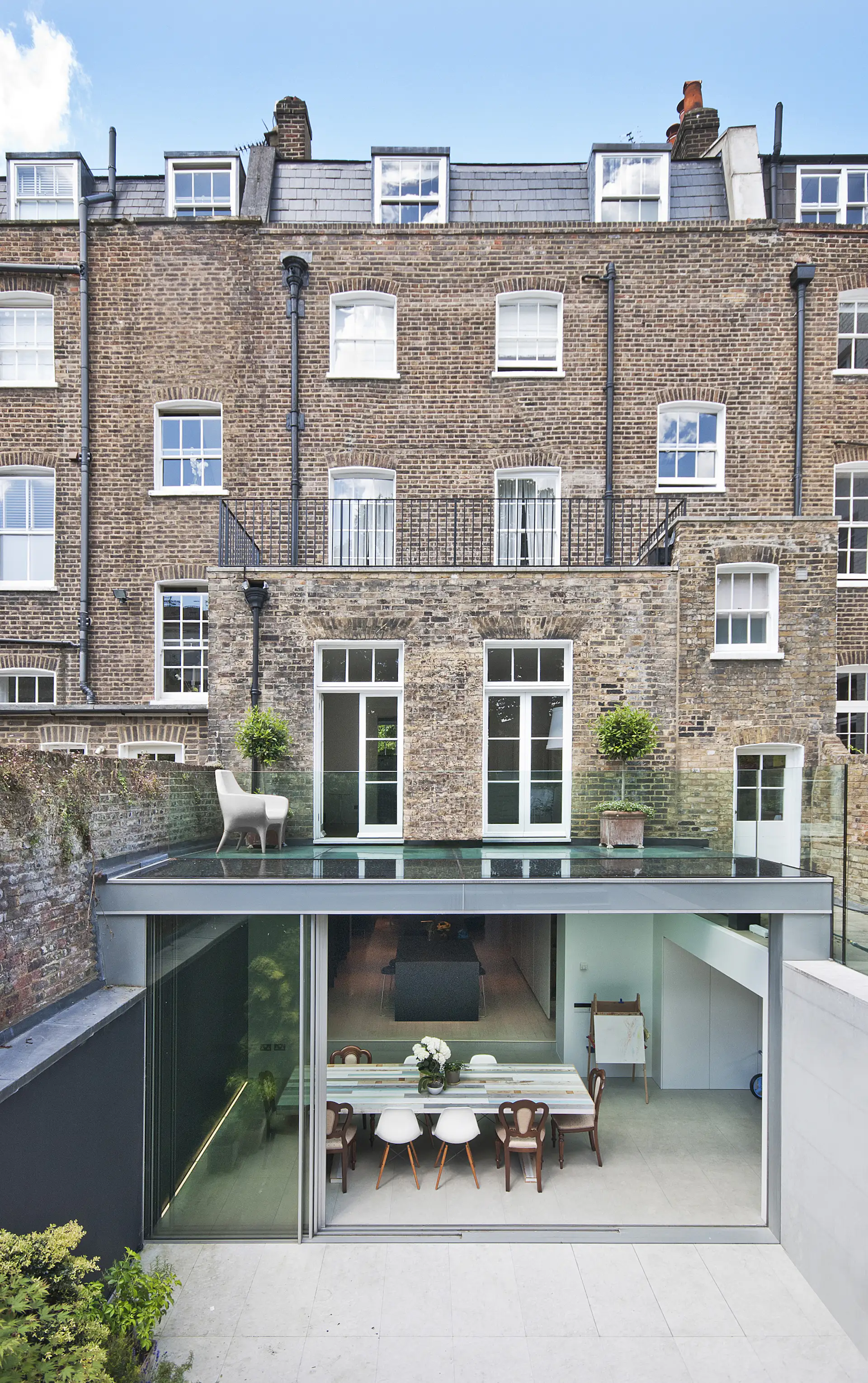 Photo 2 of 5 in Private Home Islington by Mackay + Partners - Dwell