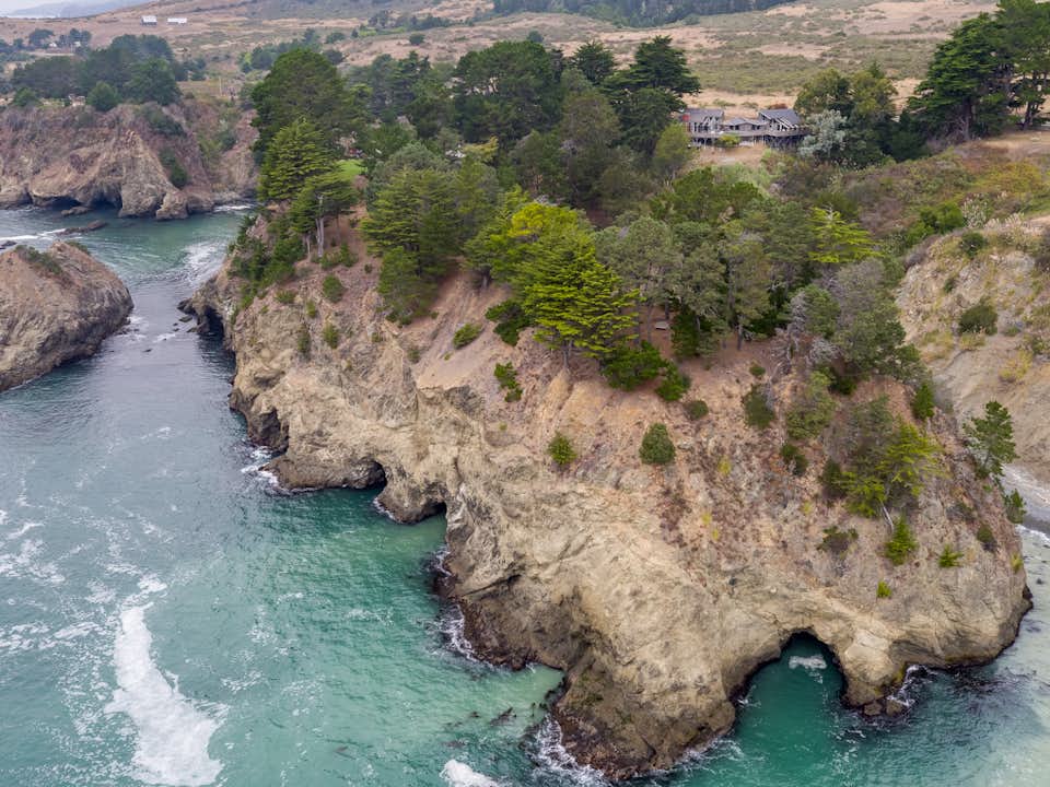 Photo 11 of 11 in A Perfectly Preserved Midcentury Pad in Northern ...