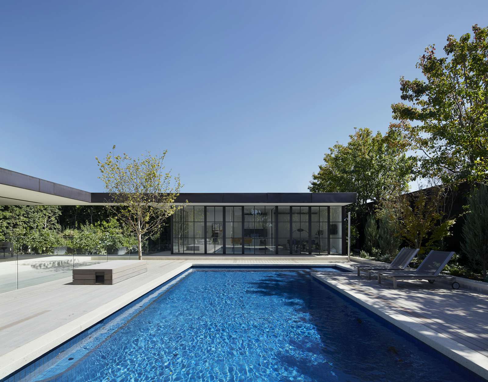 See How Sliding-Glass Pavilions Transformed a Renovated Melbourne Home ...