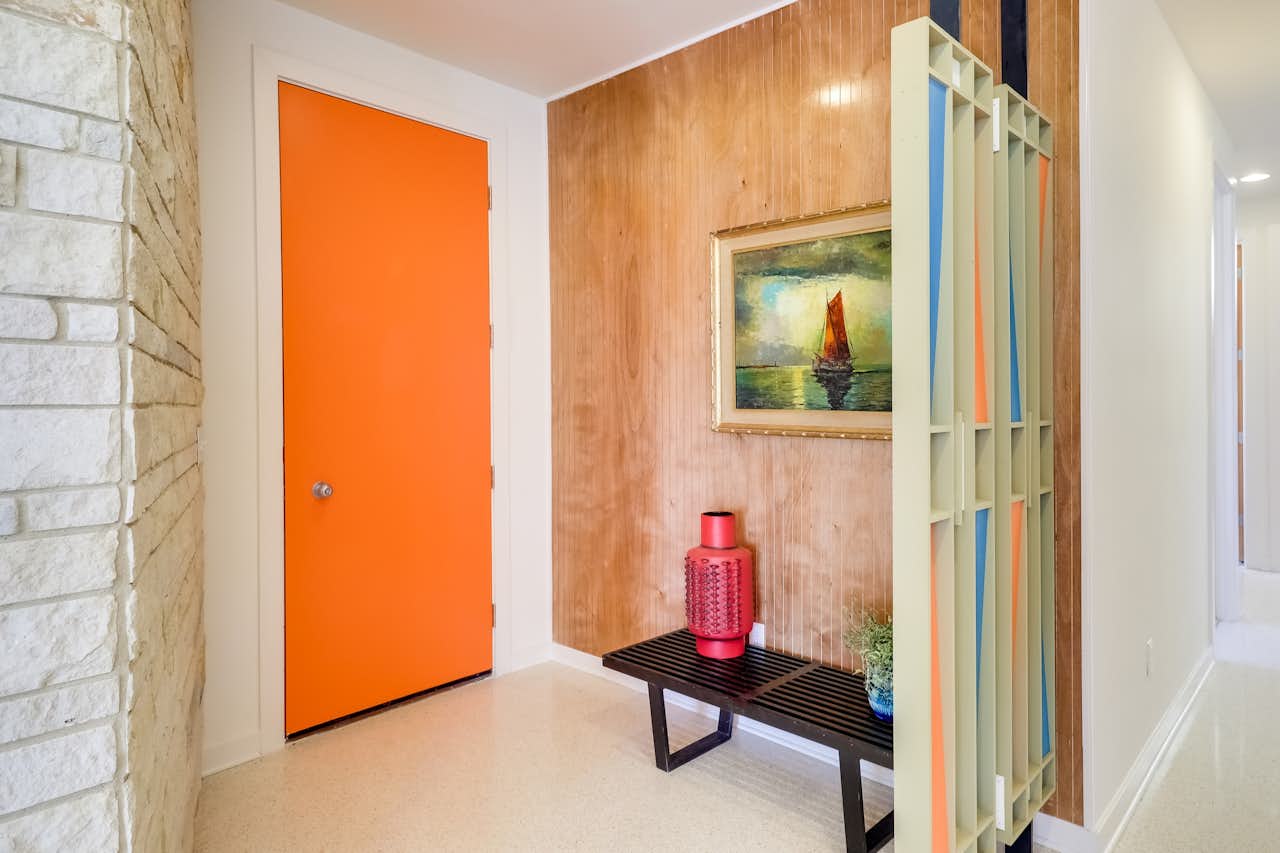 Photo 2 Of 16 In Midcentury Inspired Homes In This Texas Community photo-2-of-16-in-midcentury-inspired-homes-in-this-texas-community
