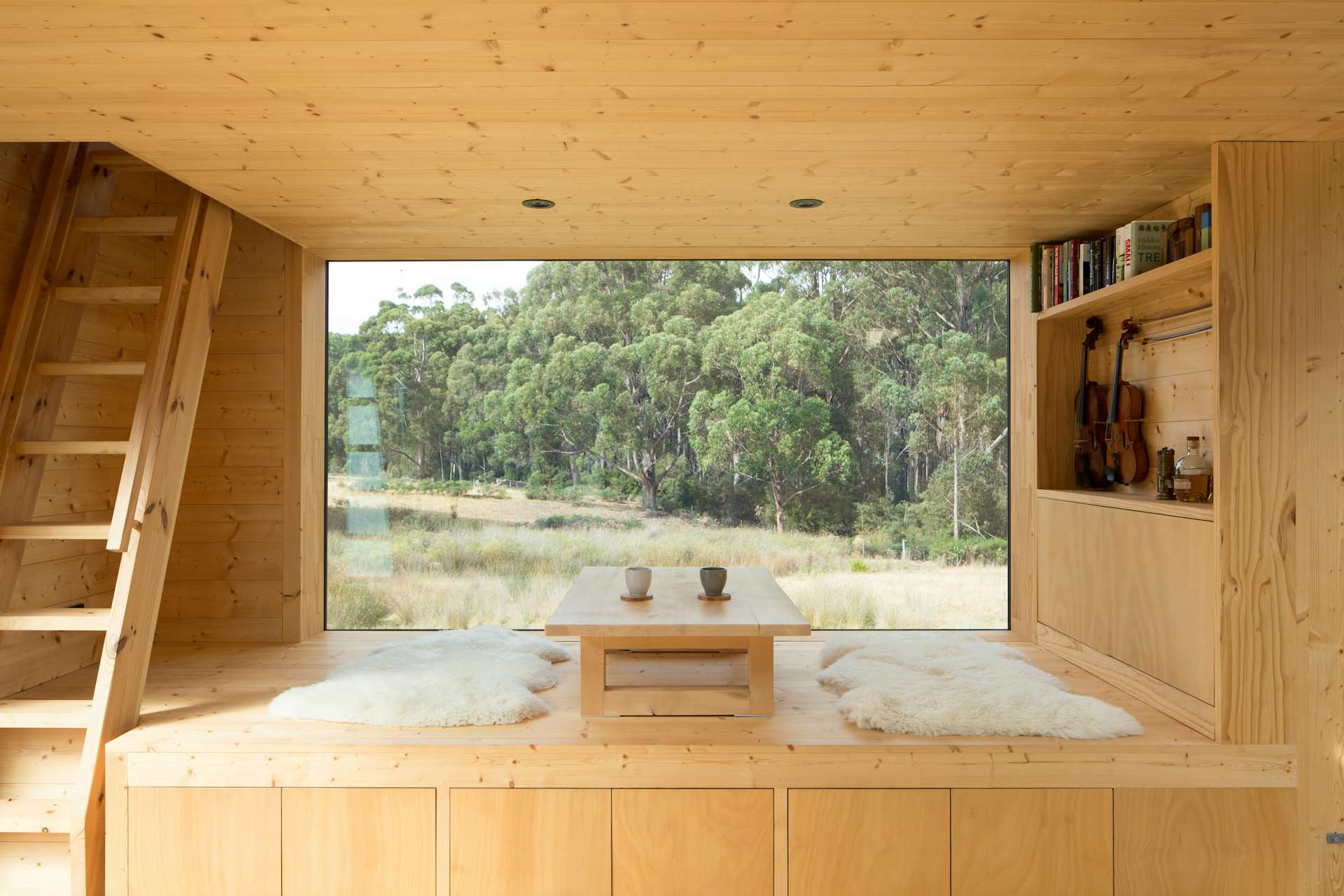 A Secluded, Off-Grid Cabin Echoes Stunning Minimalist Design - Dwell