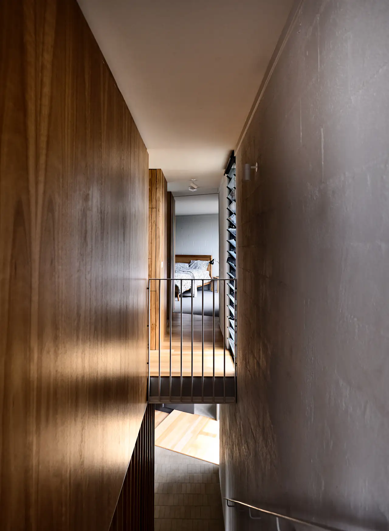 Photo 3 of 12 in An ’80s Beach House in Australia Goes From “Blah” to ...