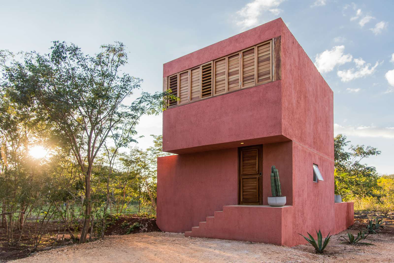 Photo 1 of 11 in This Pink Tiny House in Mexico Is a Millennial Dream ...
