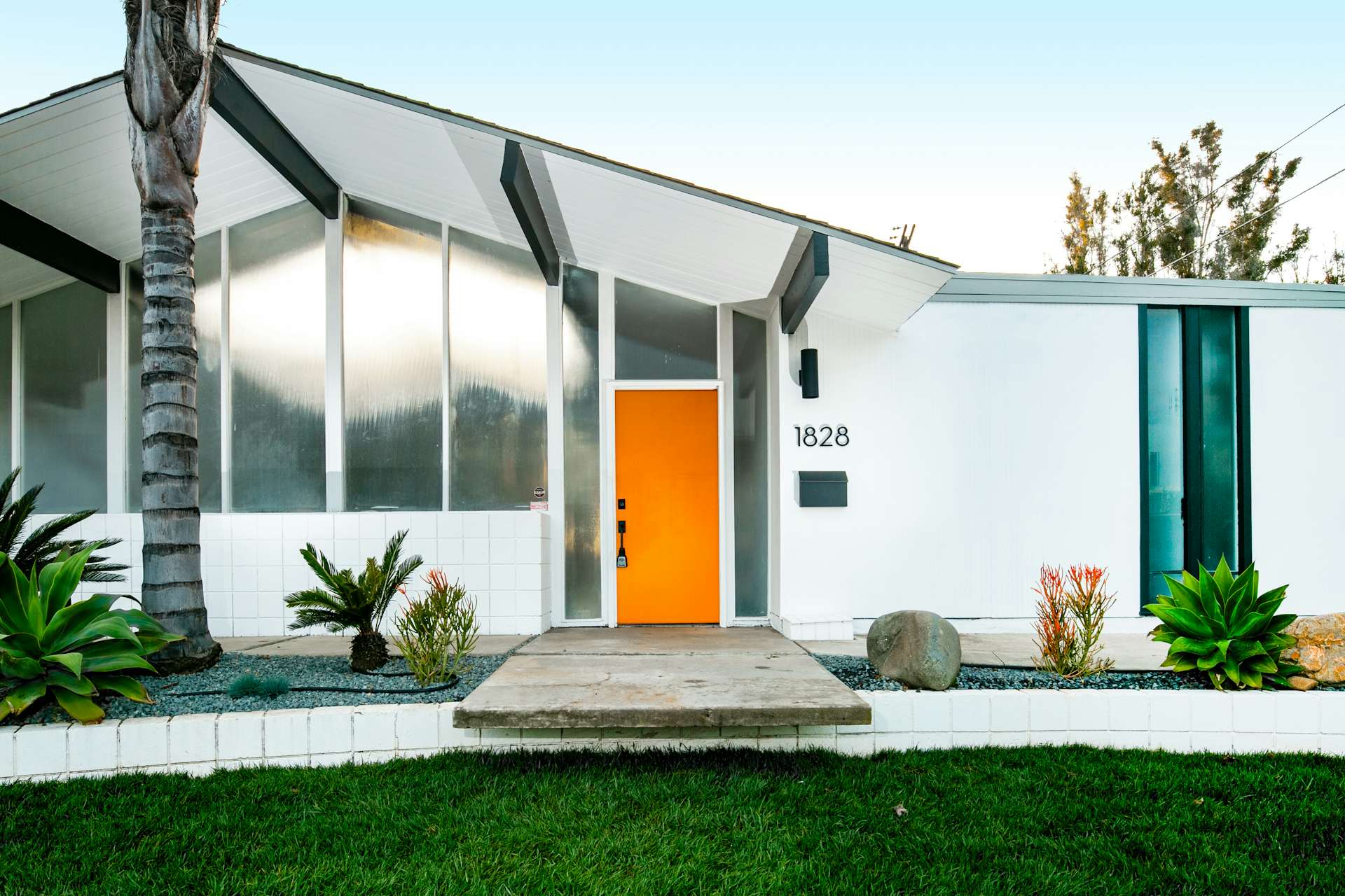 Midcentury-Modern Mailboxes to Up Your Home’s Curb Appeal - Dwell