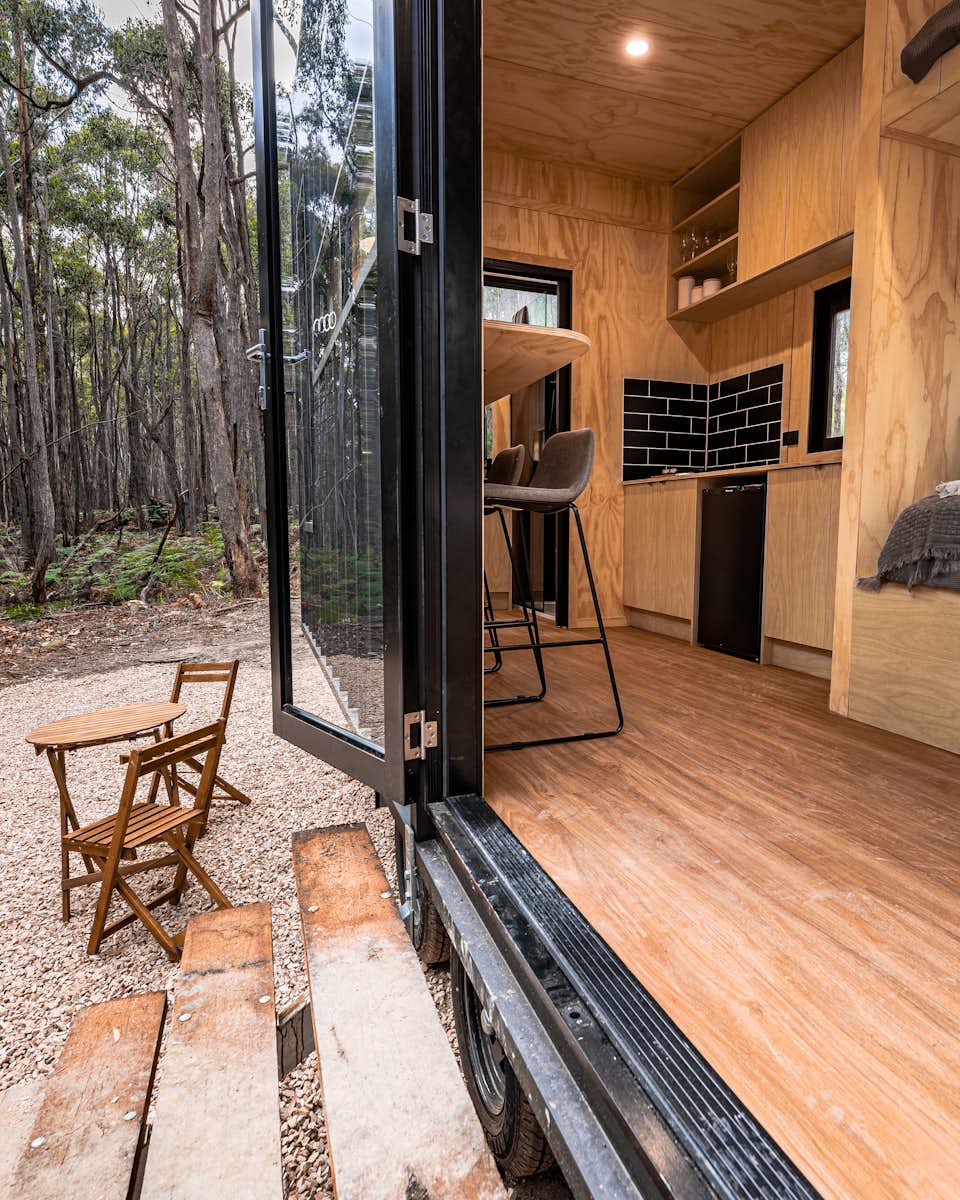 Photo 9 of 10 in Go Off-Grid in This Tiny Australian Cabin Made for ...