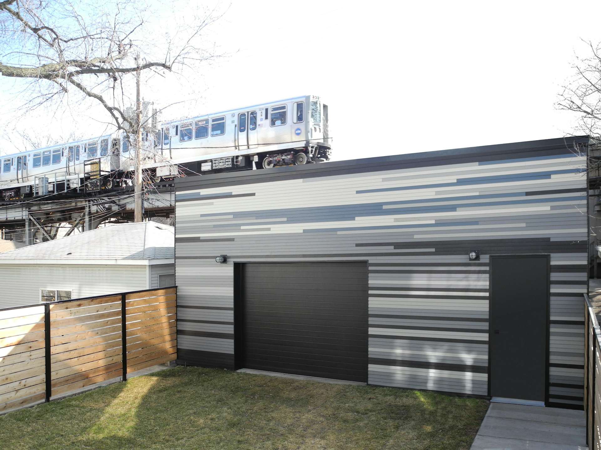 Photo 18 of 20 in Before & After: An Atrium-Like Staircase Fills This ...