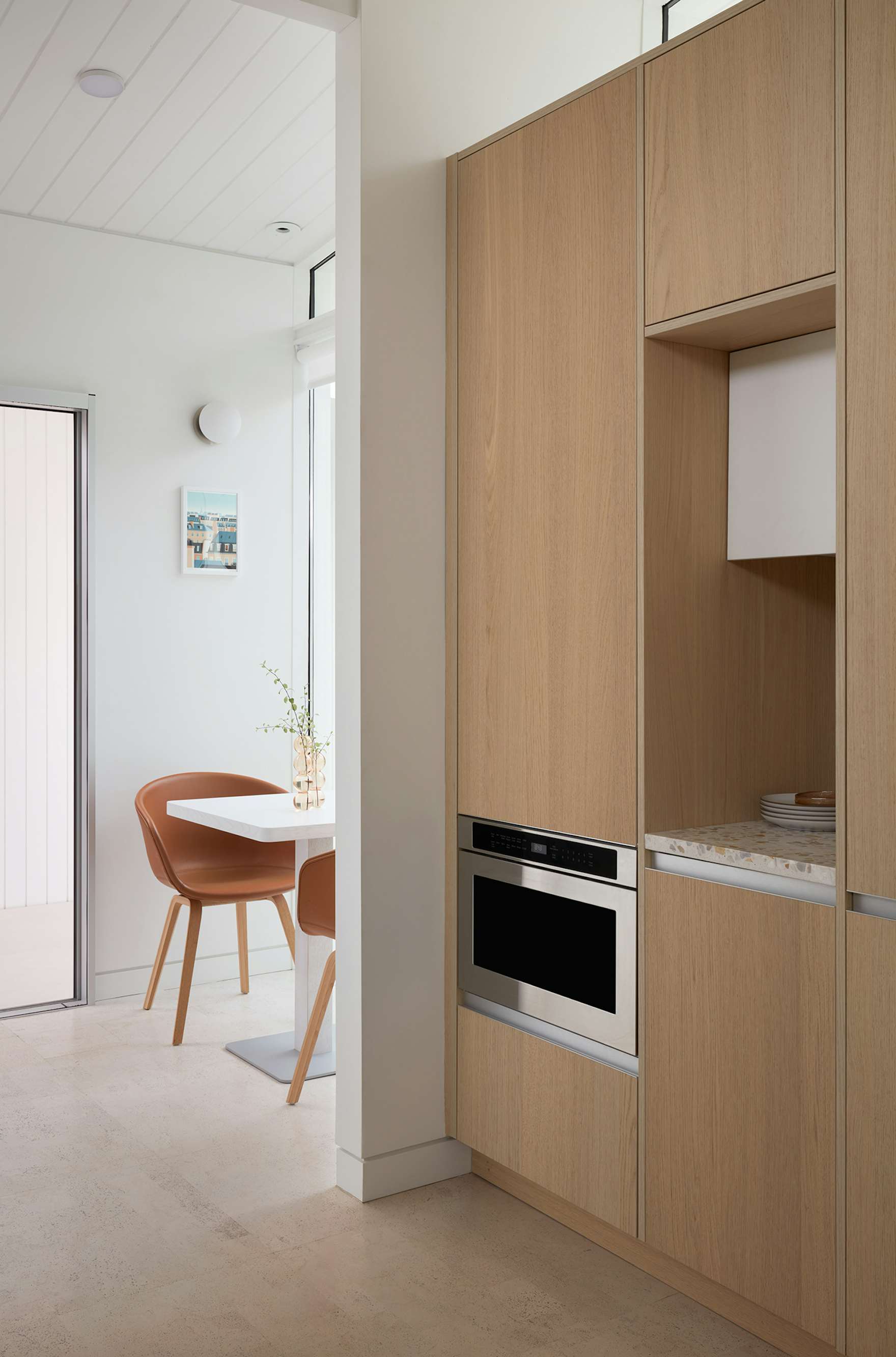 Photo 7 of 21 in Before & After: With a Crisp Addition, a Cookie-Cutter ...