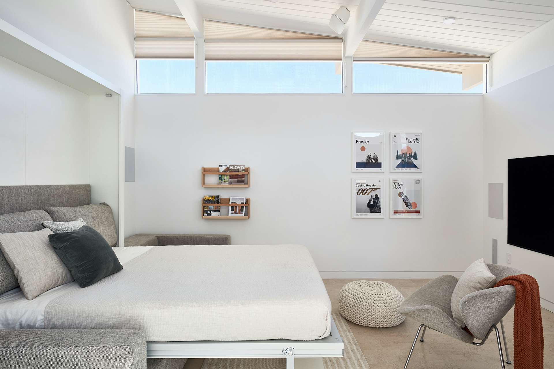 Photo 9 of 21 in Before & After: With a Crisp Addition, a Cookie-Cutter ...