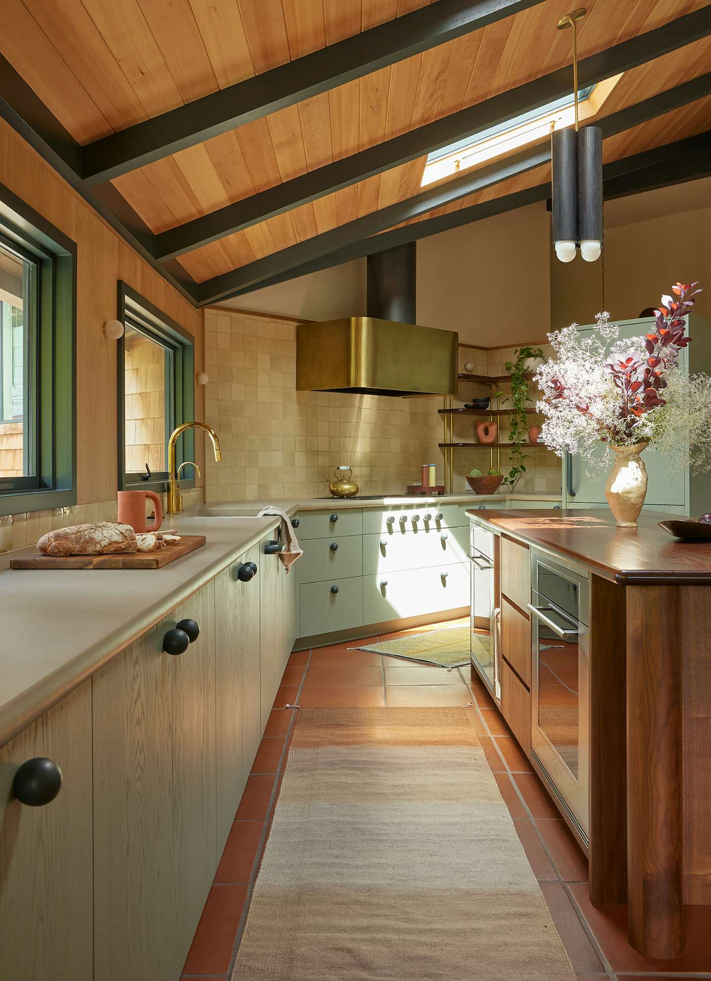 Photo 9 of 28 in Before & After: They Gave Their Portland Ranch House a ...