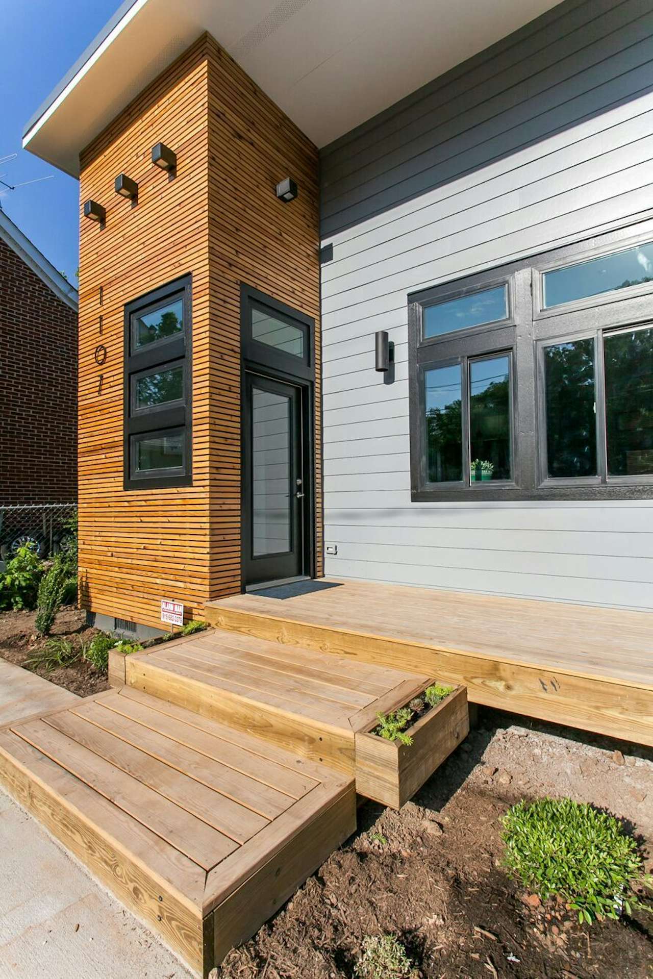 Modernist Spec House (24 Photos) - Dwell