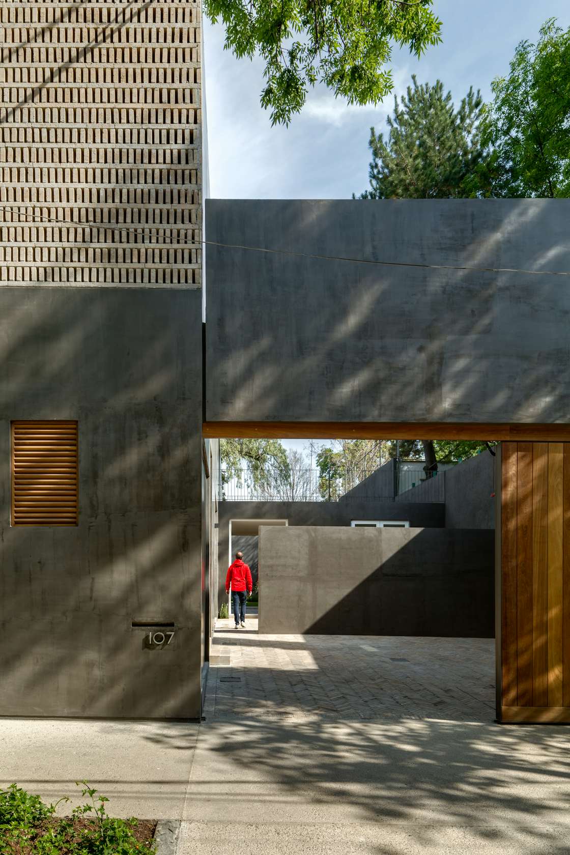 Delightful Material Contrasts Define A Courtyard Home In Mexico City Dwell delightful-material-contrasts-define-a-courtyard-home-in-mexico-city-dwell