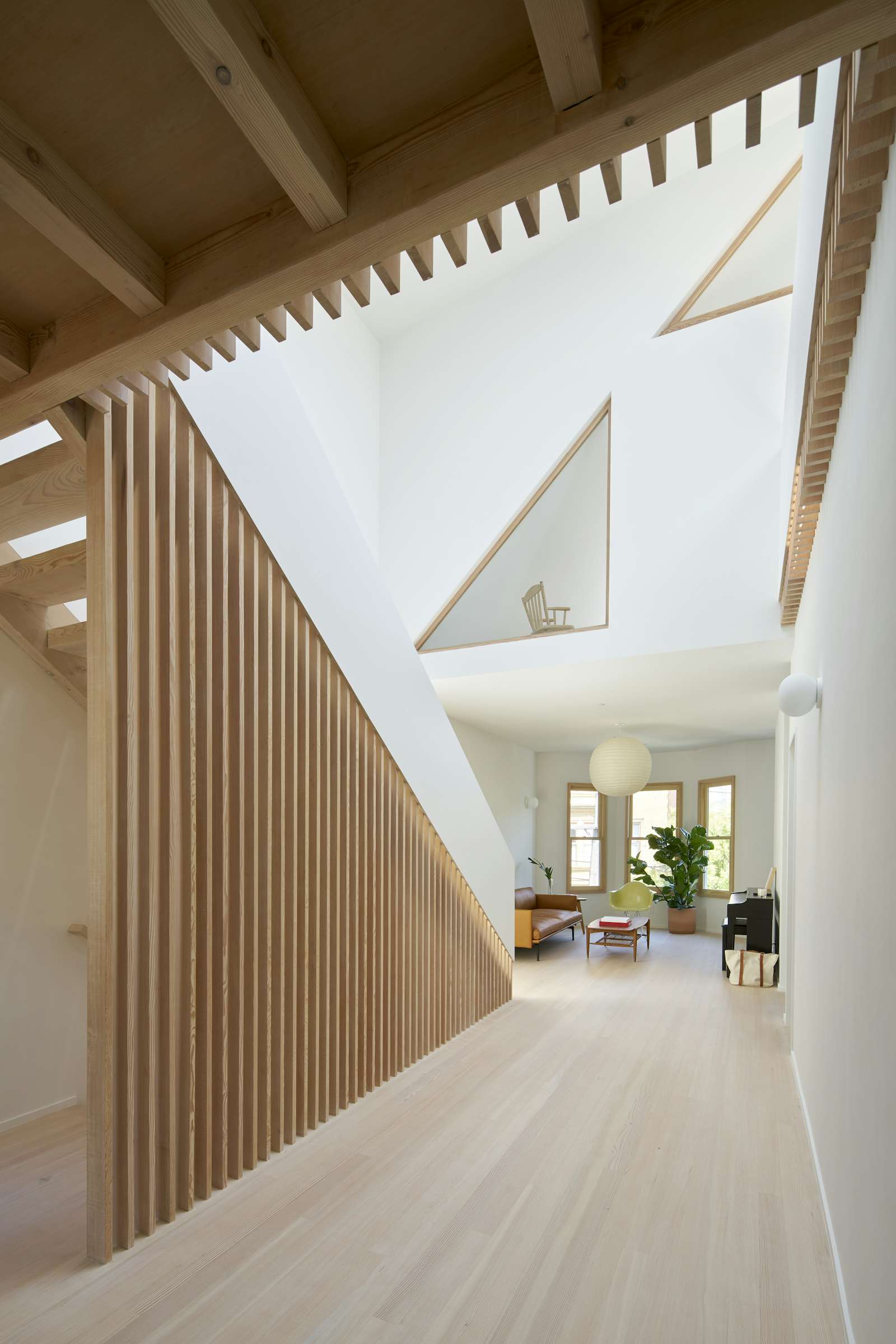 A Two-Story Atrium Revamps This San Francisco Victorian Into an Airy ...