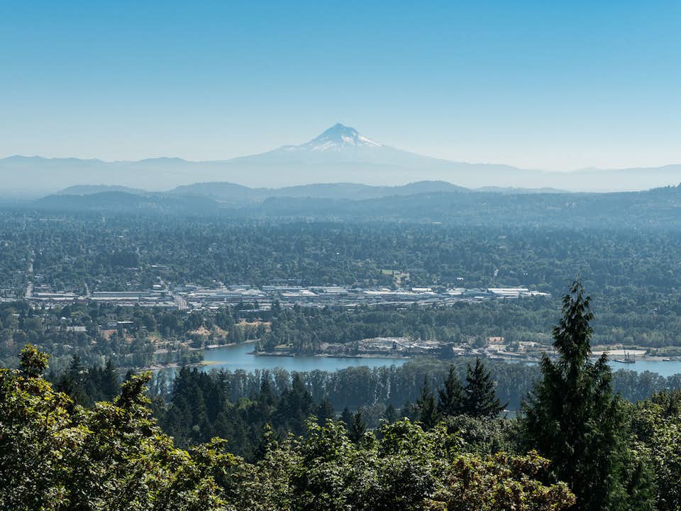 Photo 6 of 20 in An Iconic Portland Home With Sweeping Mountain Views ...