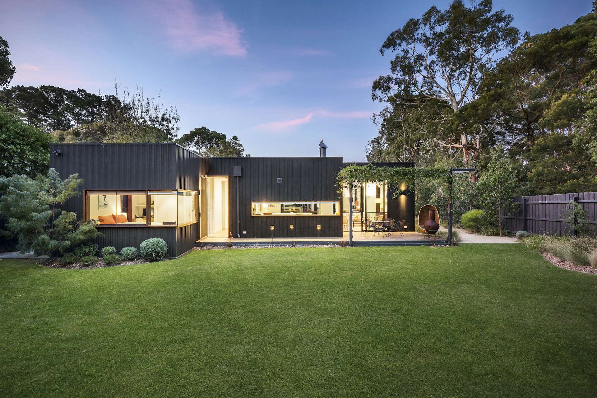 The Merricks Beach House (7 Photos) - Dwell