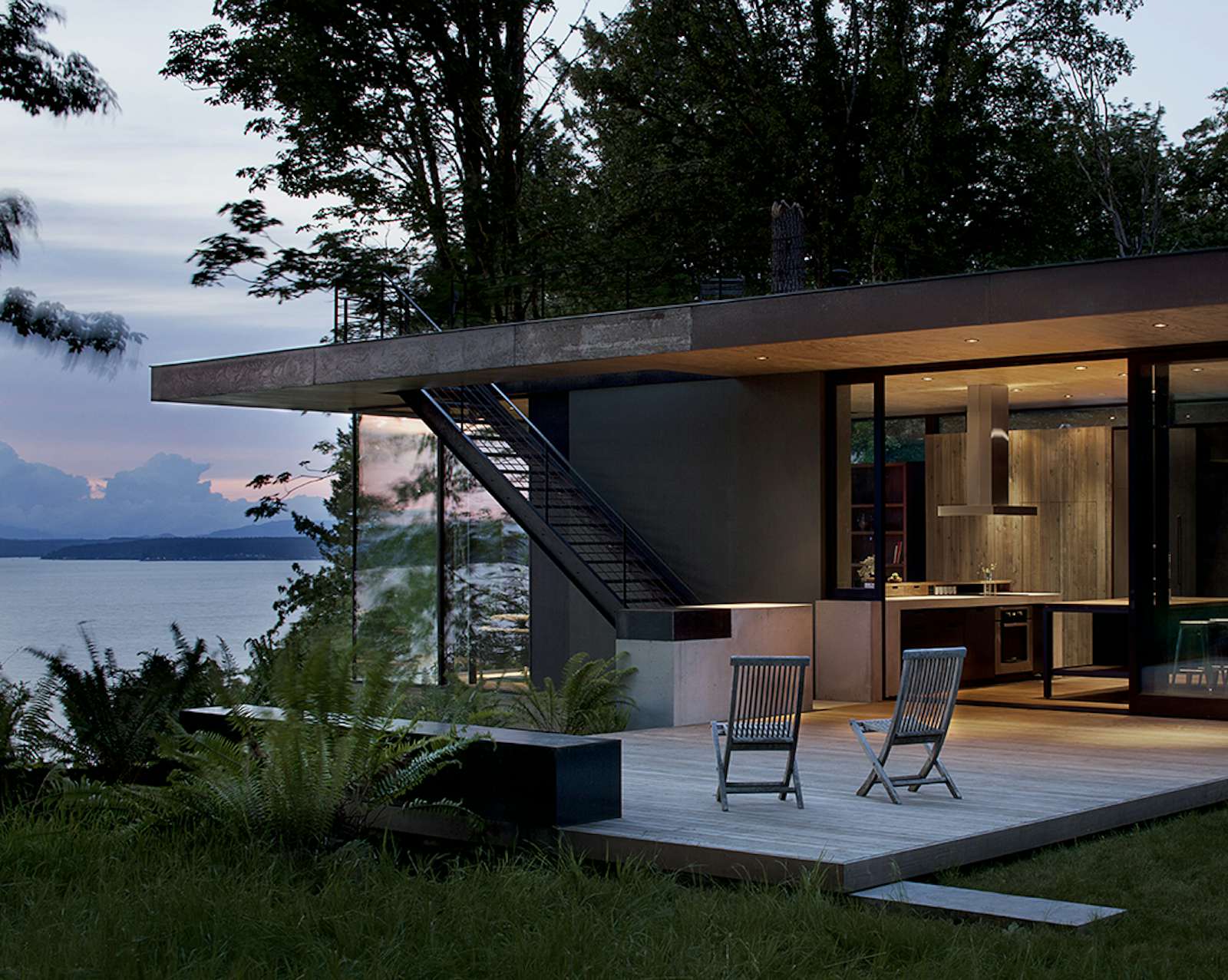 Case Inlet Retreat (31 Photos) - Dwell