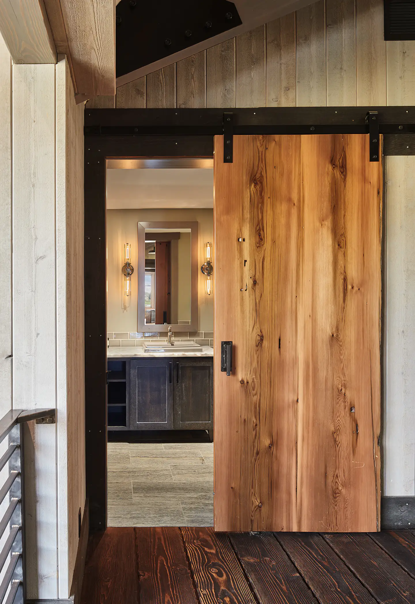 Manson Barn (18 Photos) - Dwell