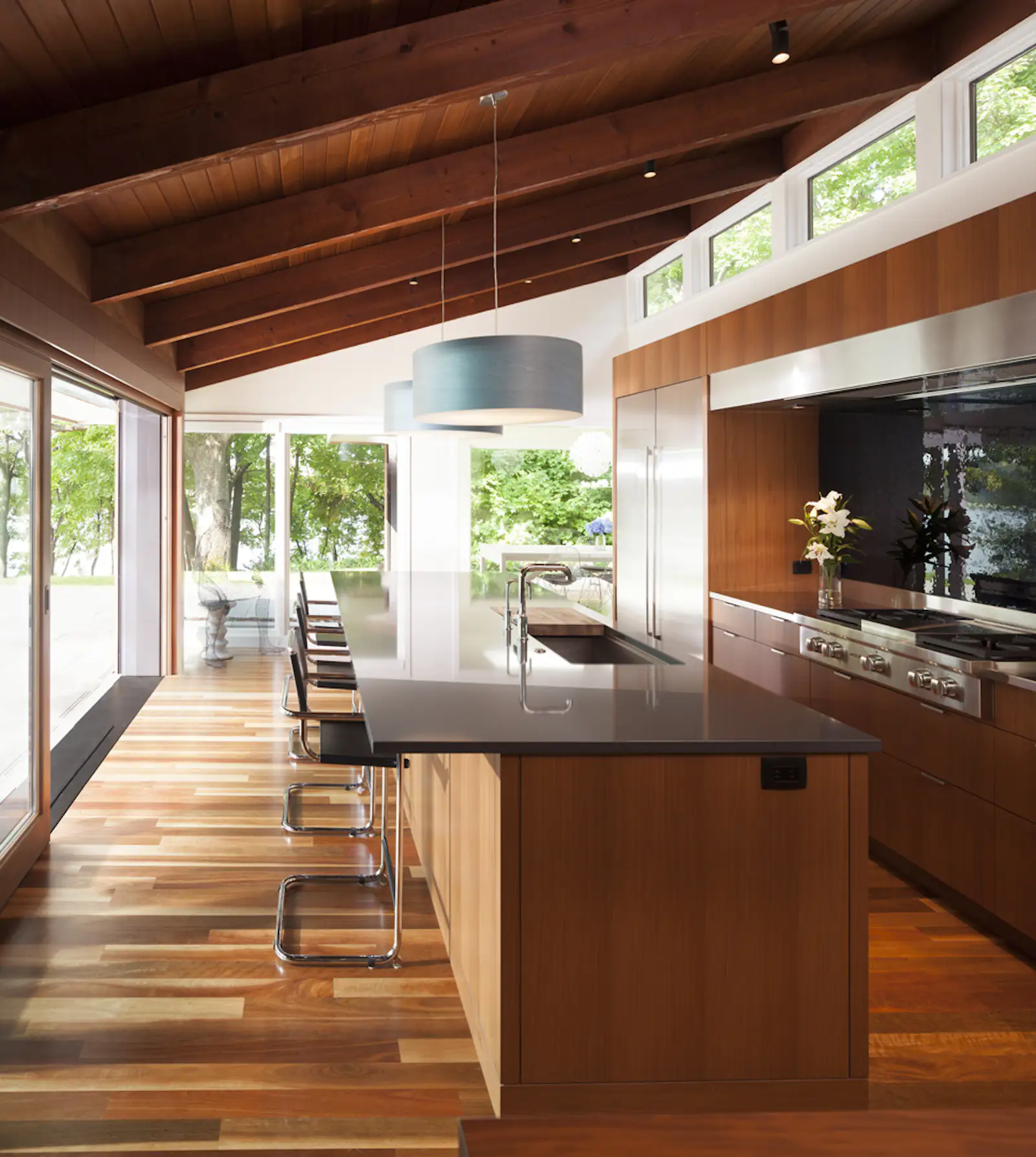 Photo 2 of 6 in Gleason Lake Mid-Century by PKA Architecture - Dwell