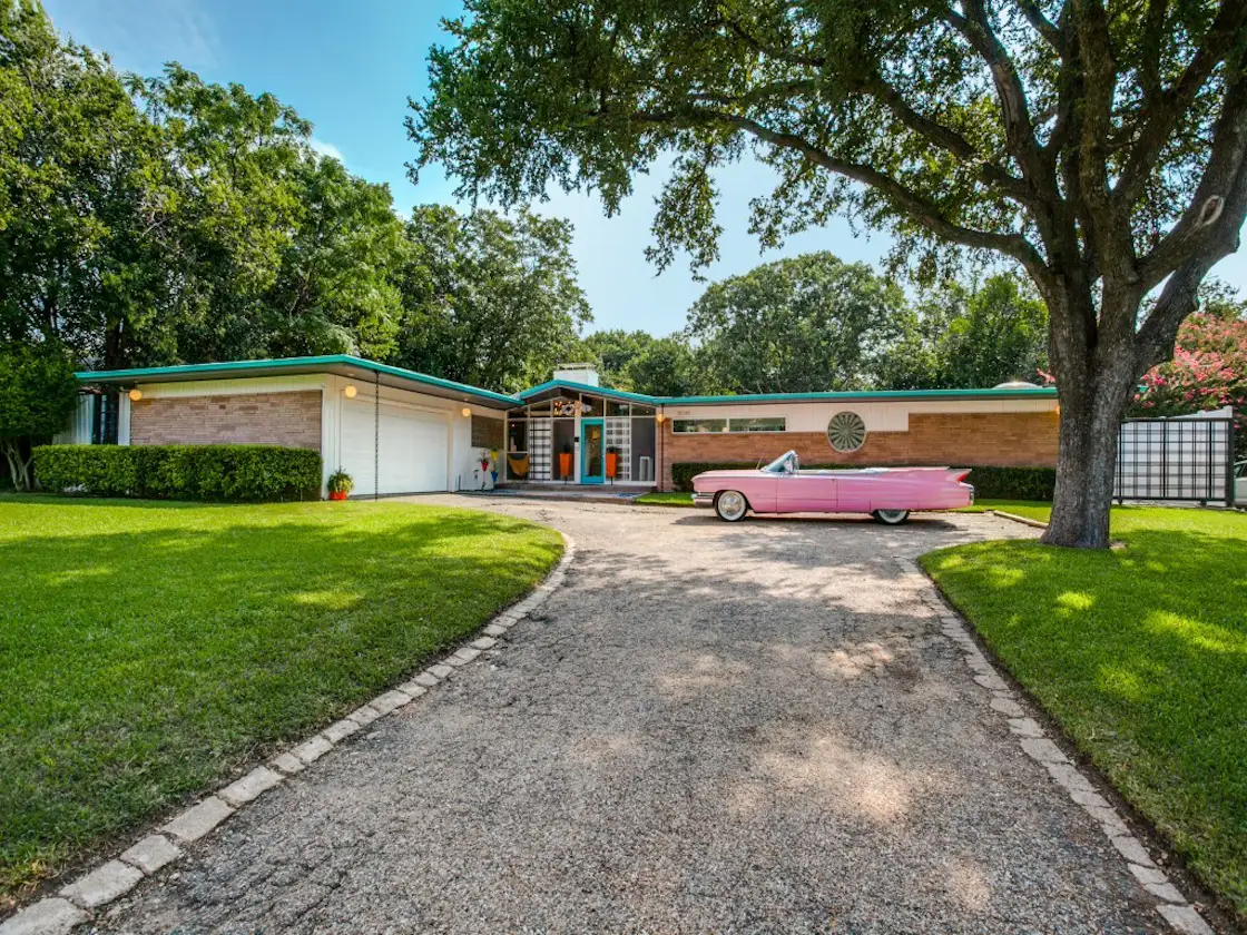 Candy-Colored Mid-Century Modern Throwback (36 Photos) - Dwell