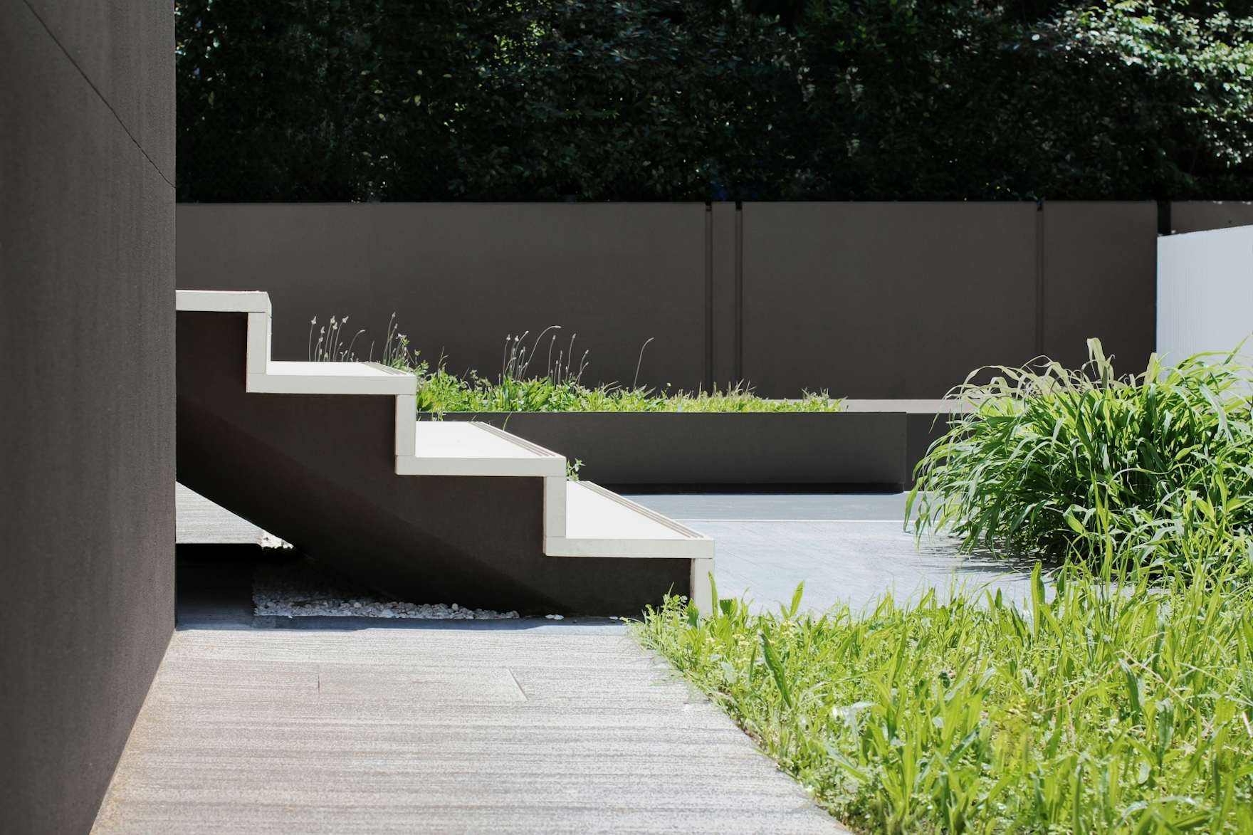 buda (21 Photos) - Dwell