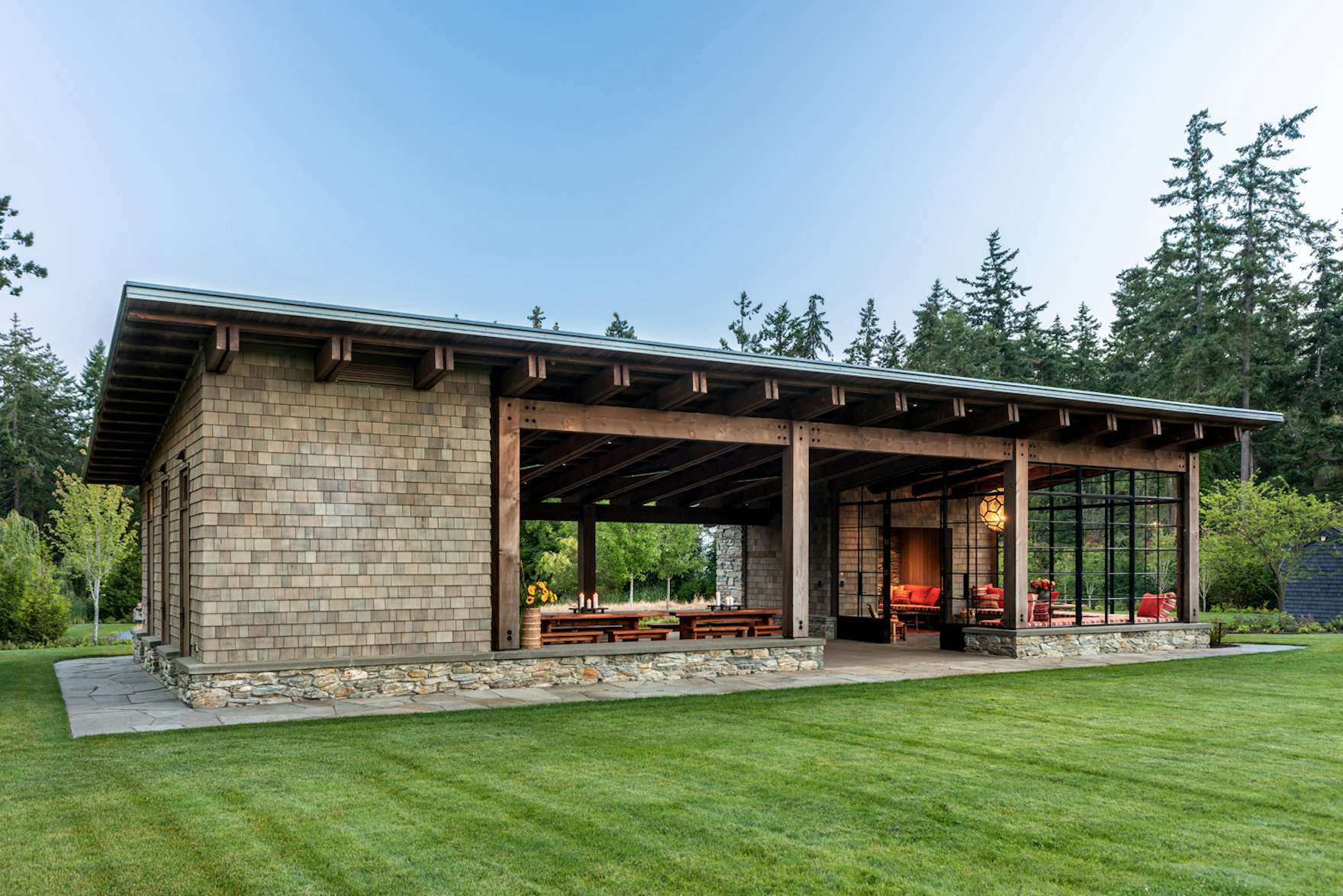 Photo 3 of 19 in The Fieldhouse by Hoedemaker Pfeiffer - Dwell