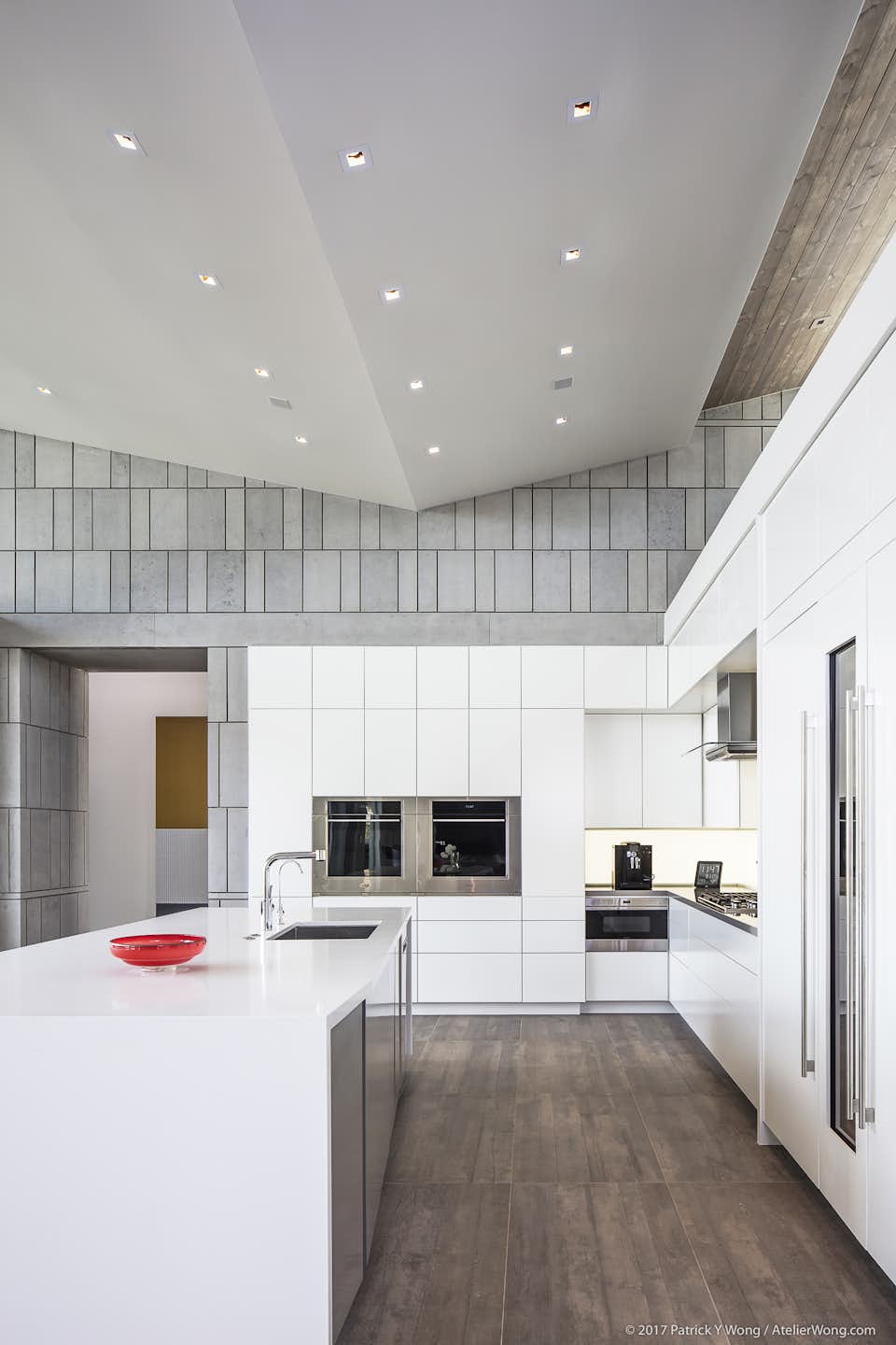 The U V House (17 Photos) - Dwell