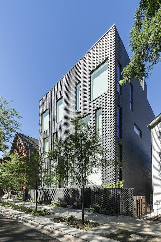 Photo 2 of 10 in Mohawk House by UrbanLab - Dwell