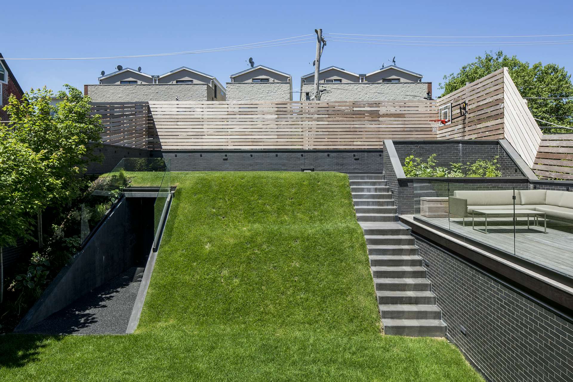 Photo 5 of 10 in Mohawk House by UrbanLab - Dwell