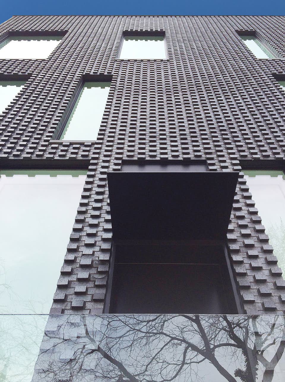 Photo 9 of 10 in Mohawk House by UrbanLab - Dwell