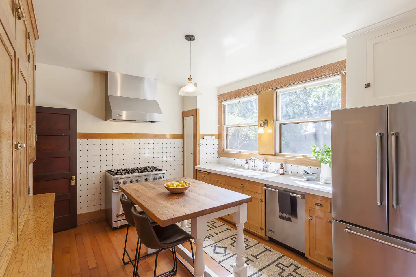 Photo 3 of 10 in Own this Charming 1910 Craftsman by Luxe Angeles - Dwell