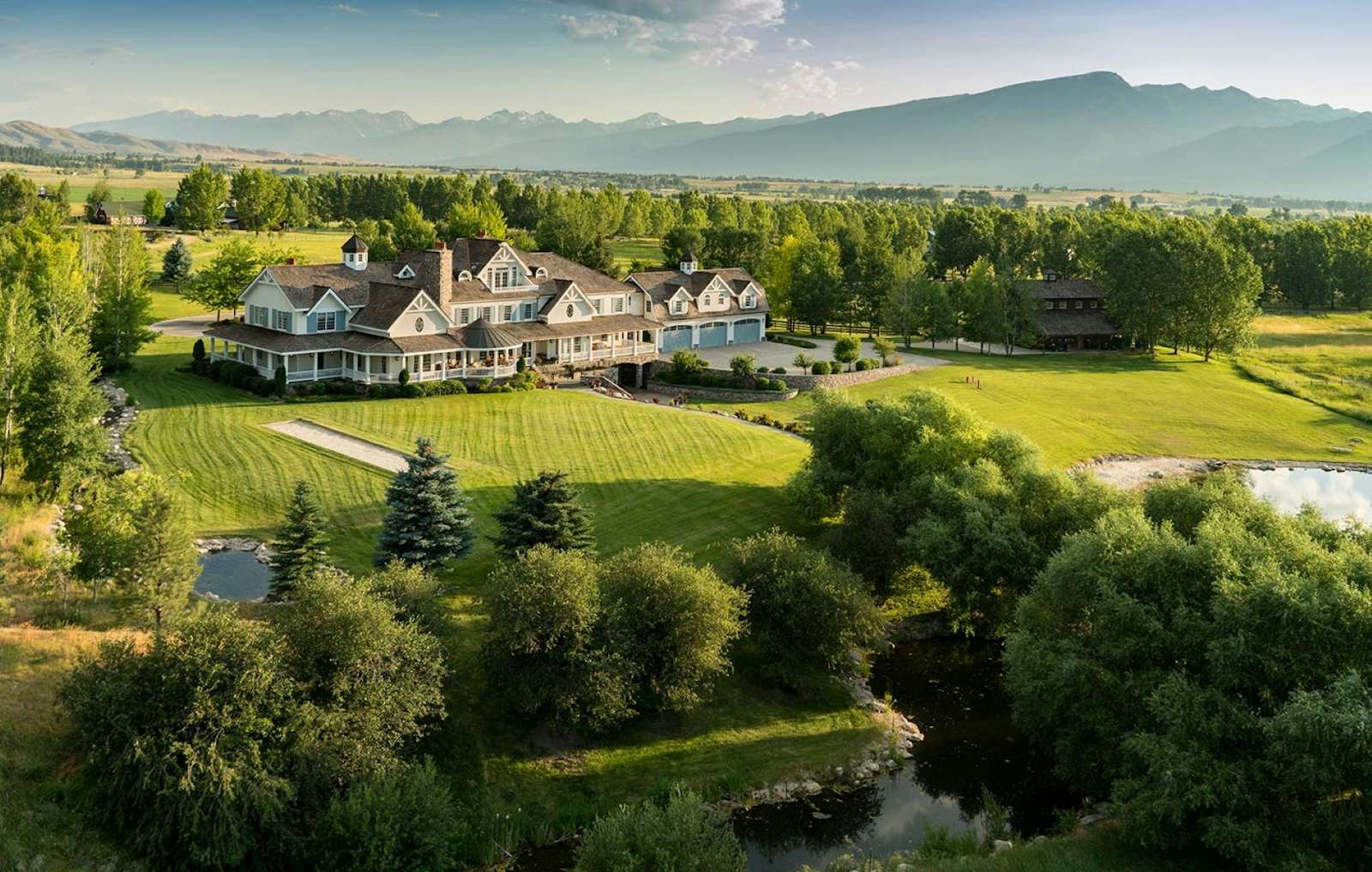 Ultimate Western Farmhouse (9 Photos) - Dwell