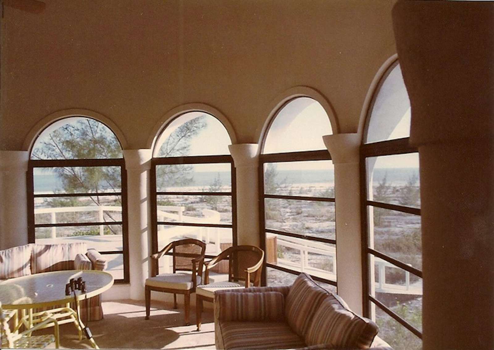 Discover Florida’s Mysterious Dome Home Before It Sinks Into the Sea ...