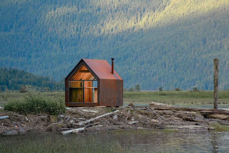 35 Magical Tiny Cabins to Pin to Your Mood Board Immediately - Dwell