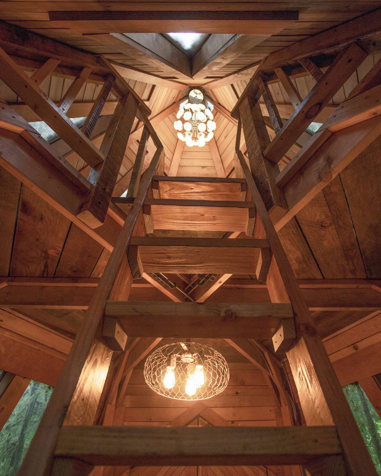 Photo 9 of 13 in This Dreamy Diamond Cabin Is Straight Out of a Fairy ...