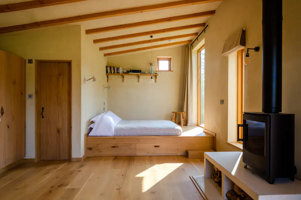Photo 6 of 11 in This Cozy Cabin in the British Countryside Has ...