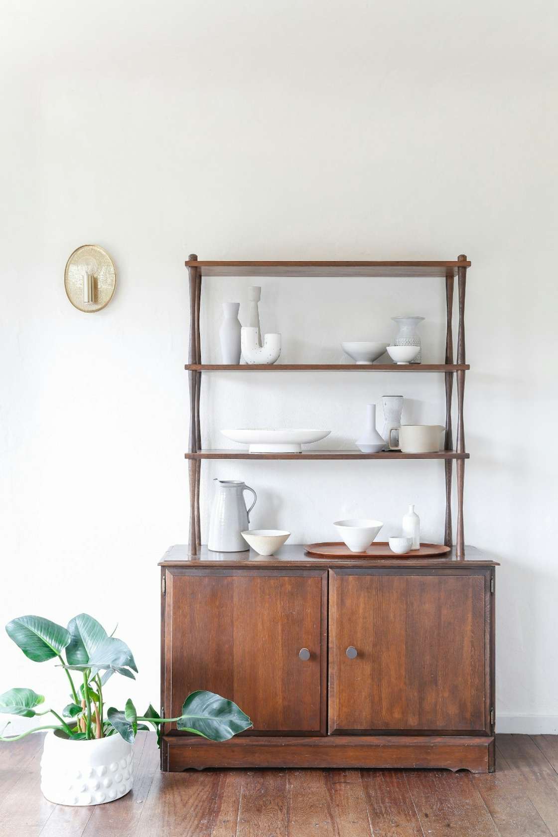 Photo 3 of 9 in My House: Visual Strategist Kate Davison’s Chic Bay ...