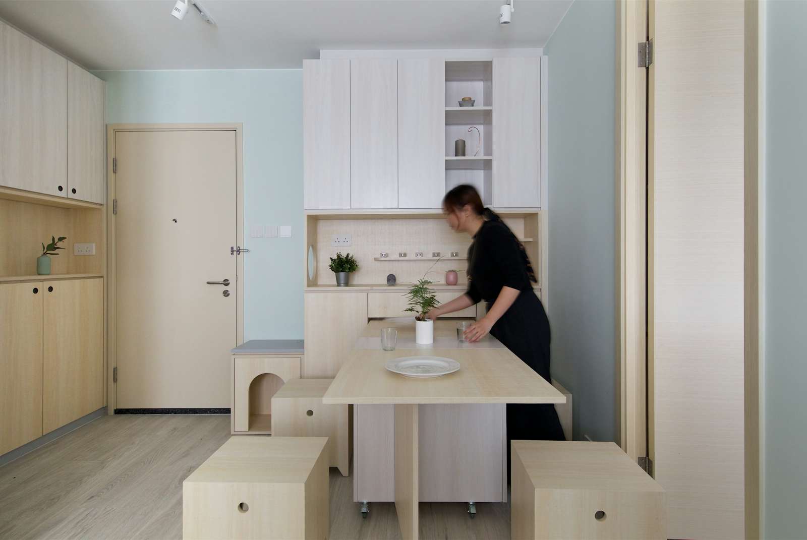 Photo 24 of 41 in 27 Smart, Space-Saving Ideas for Tiny Homes and ...