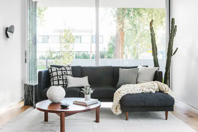 Photo 8 of 9 in Home Curator Hannah Pobar Shares Her Tips For ...