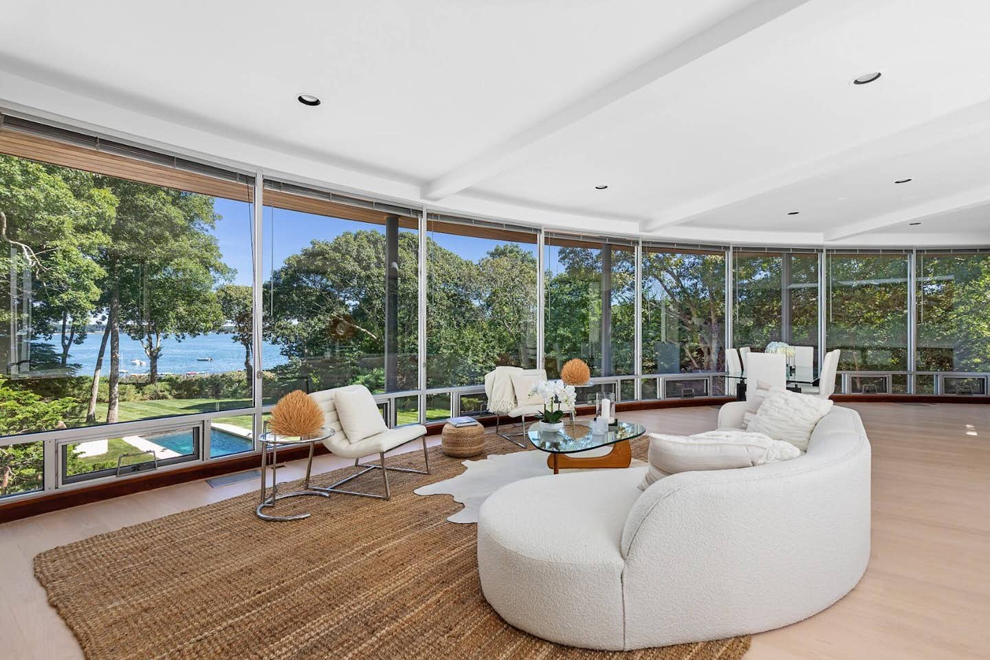 Photo 3 of 12 in A $5.9M East Hampton Home Embraces Waterfront Living ...