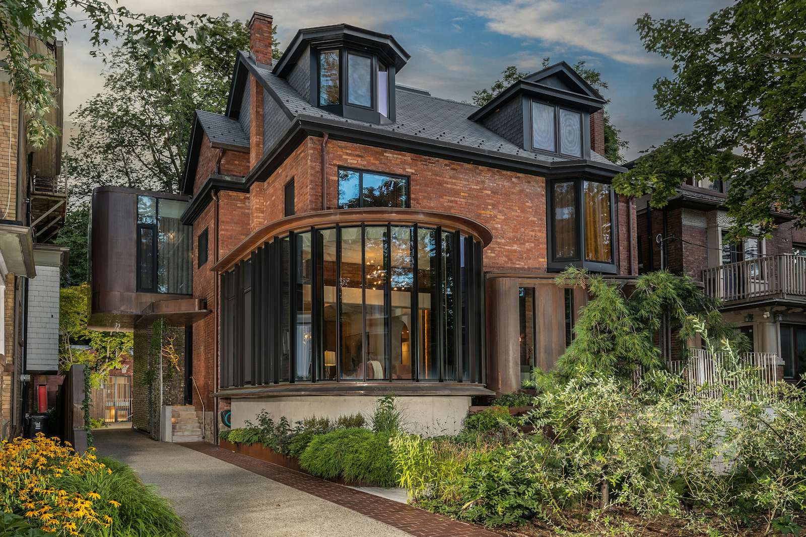 Real Estate: Design and ideas for modern homes & living