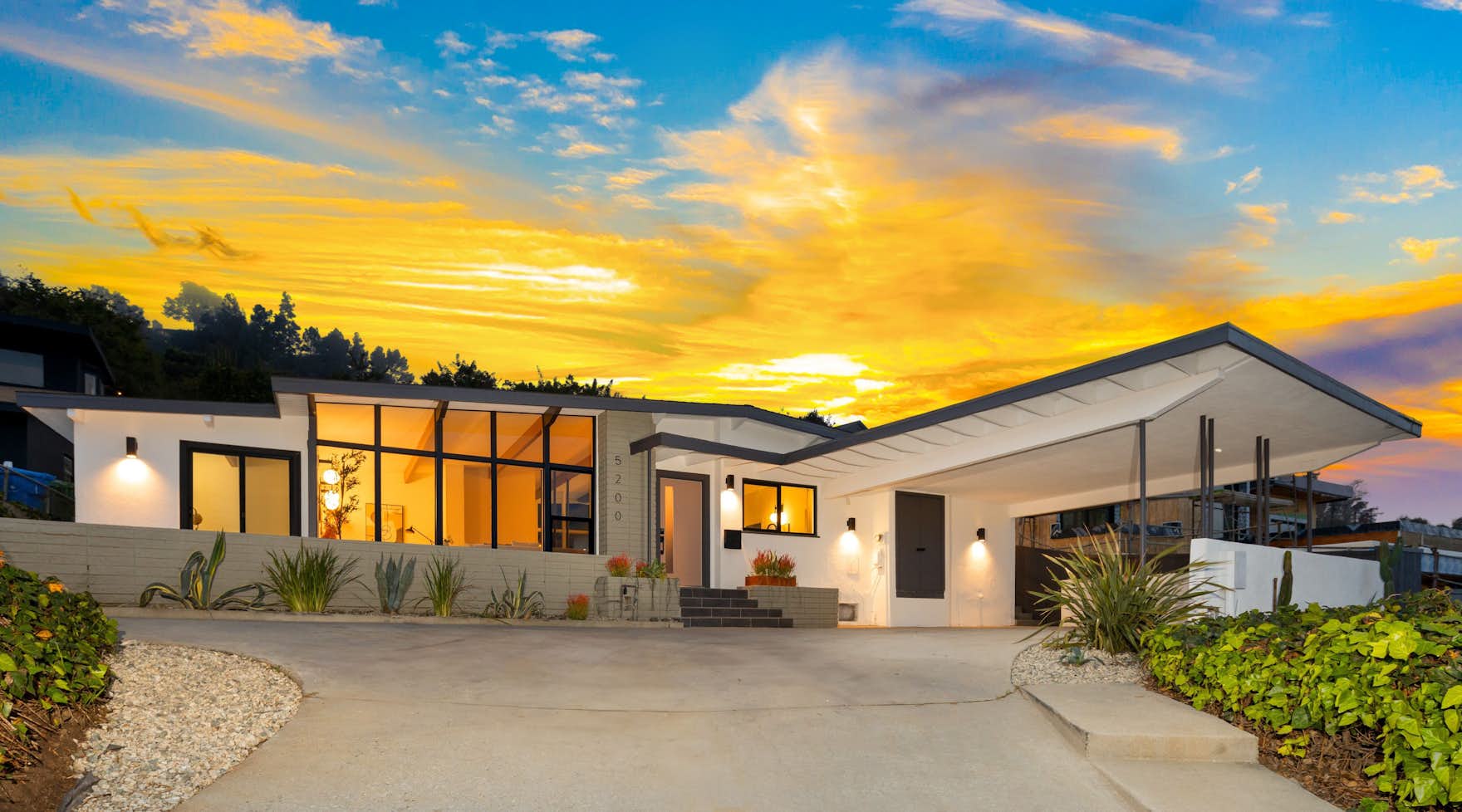 Real Estate: Design and ideas for modern homes & living