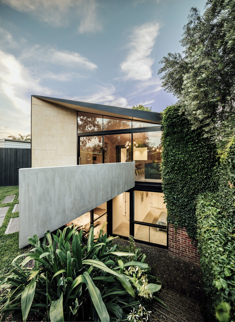 Photo 2 of 10 in This Melbourne Home’s Topsy-Turvy Addition Is Buried ...