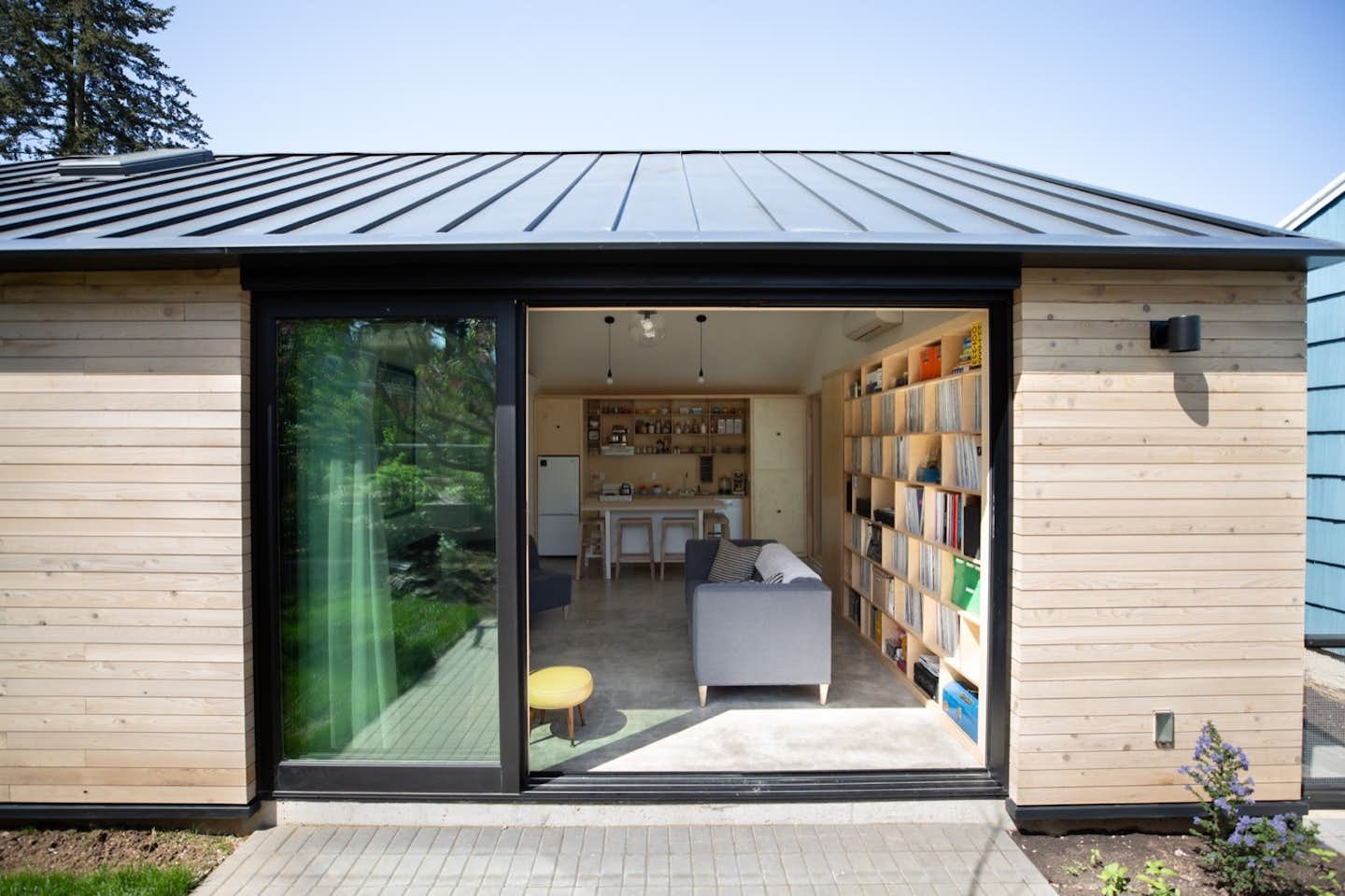 Photo 10 of 30 in 29 Granny Flats That Put Guests Up in Style from ...