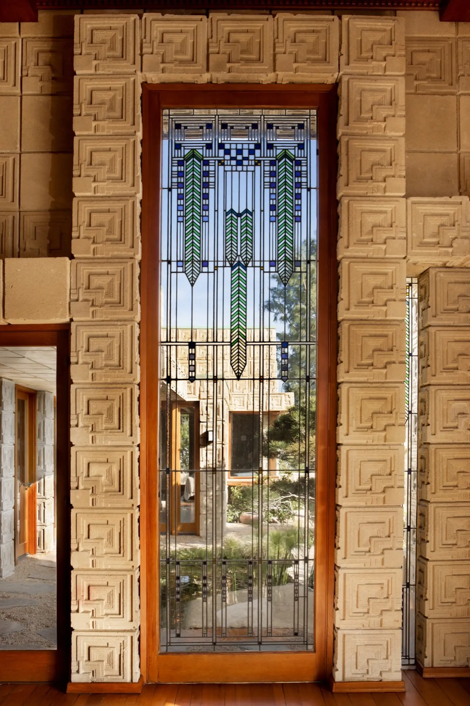 Photo 18 of 22 in Frank Lloyd Wright’s Iconic Ennis House Is Listed For ...