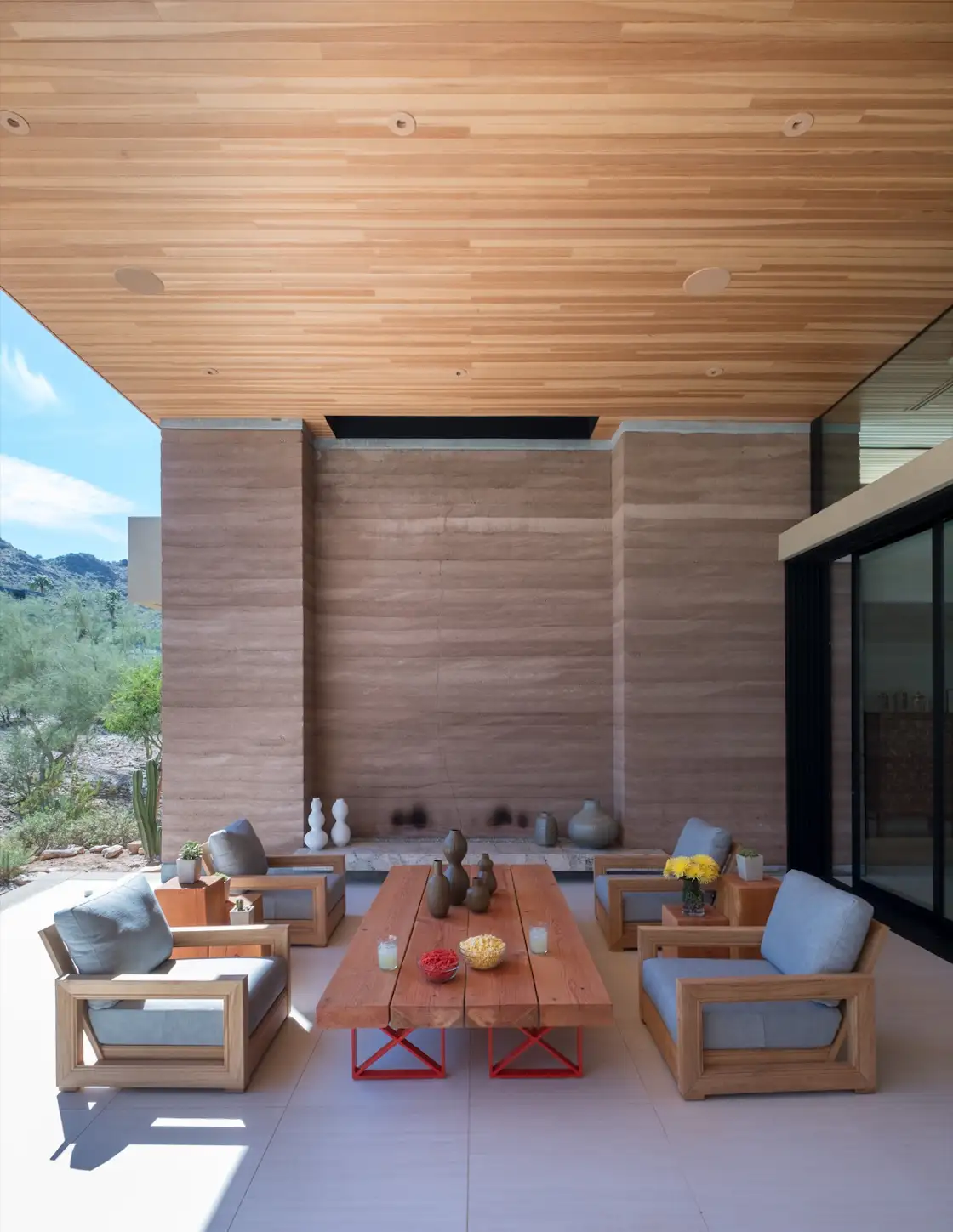Photo 7 of 14 in Rammed Earth Walls Tie This Eco-Friendly Home to the ...